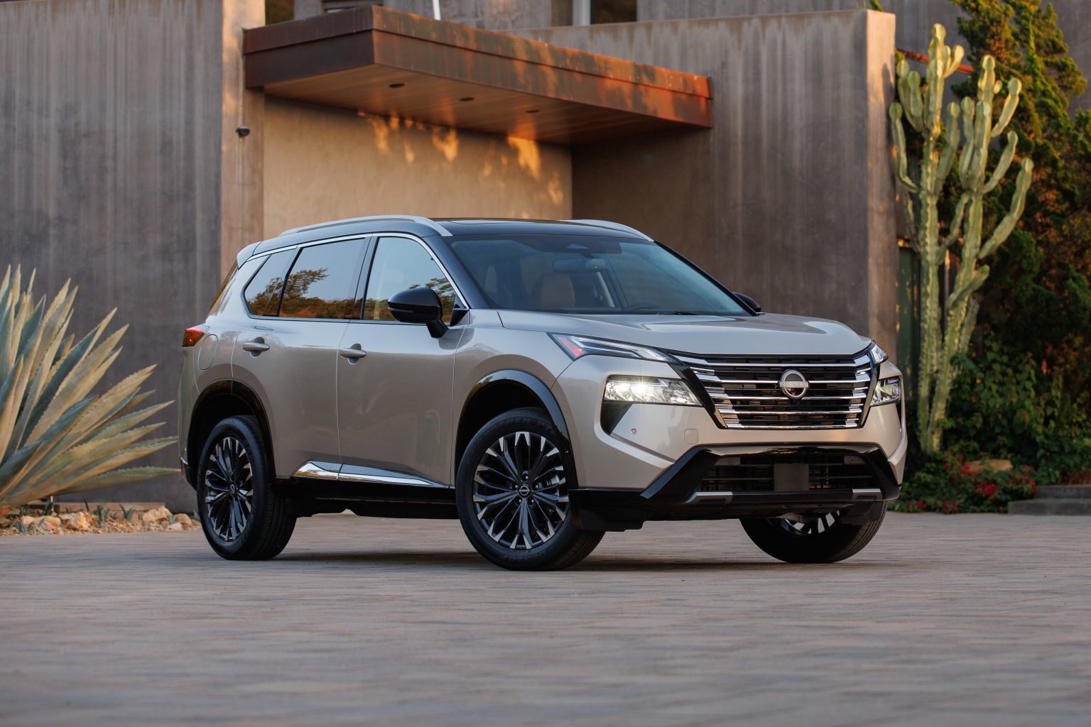 First Google Built-in Nissan Rouge with Google Asst., Maps & Play & 3 ...
