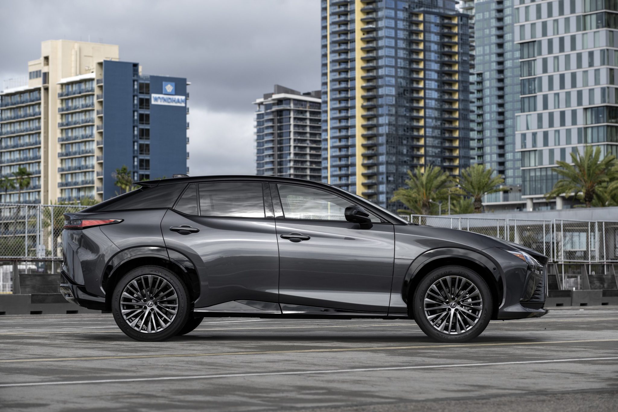 2025 Lexus RZ Luxury Electric SUV with Style & Tech | auto connected ...