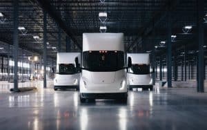 Tesla’s Electric Semi Truck Enters Mass Production | auto connected car ...